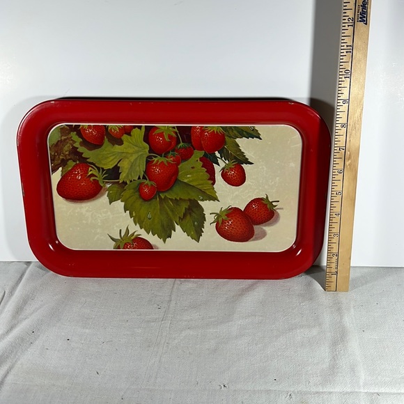 Dining | Red Metal Tray With Strawberries | Poshmark